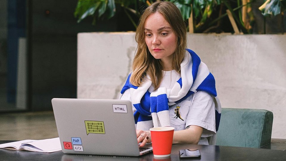 Lesson Plans for Writing Emails | Twee