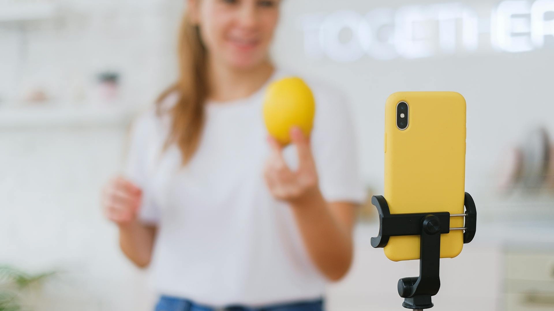 Scramble the Words in Sentences - AI Generator Tool by Twee | Twee